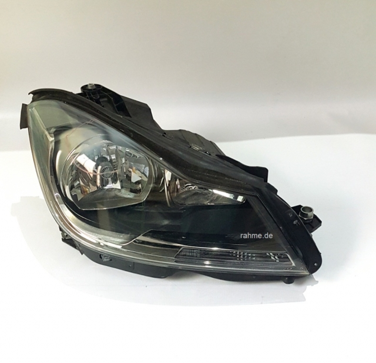 Mercedes A2048200039 - Headlight ( right ) - Rahmé & Co