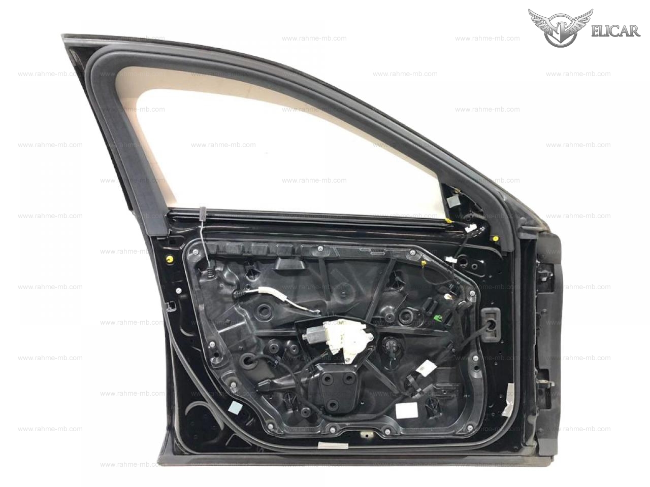 Mercedes A2227200105 - Door ( front left ) - Rahmé & Co